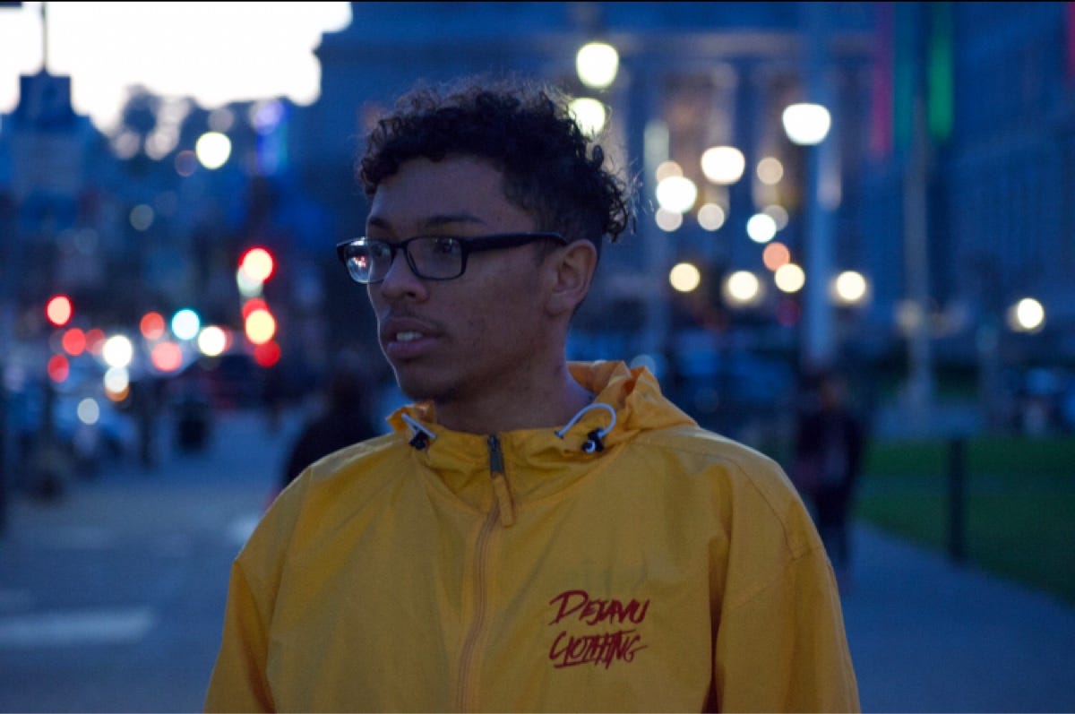 Sean Martin – Medium