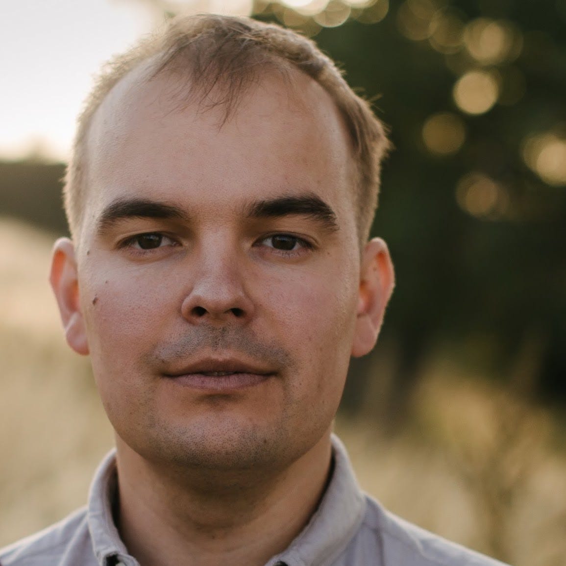 Ruslan Novitskyi – Medium