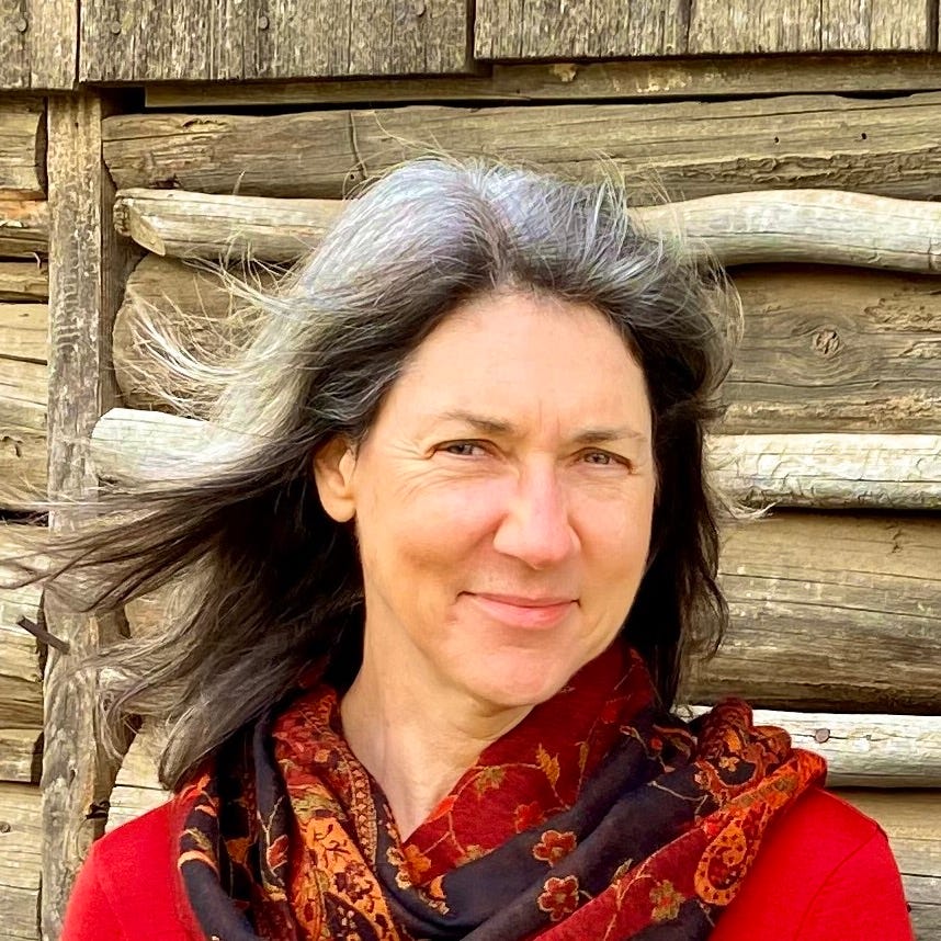 Julie Roach – Medium