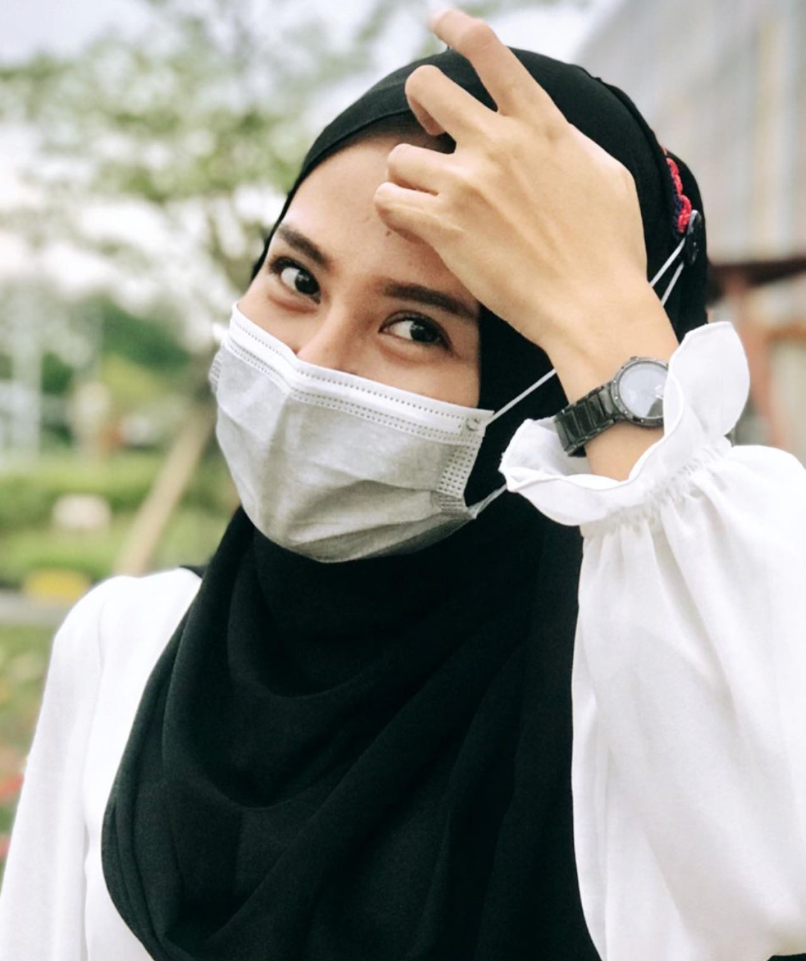 An average "Lia" – Medium