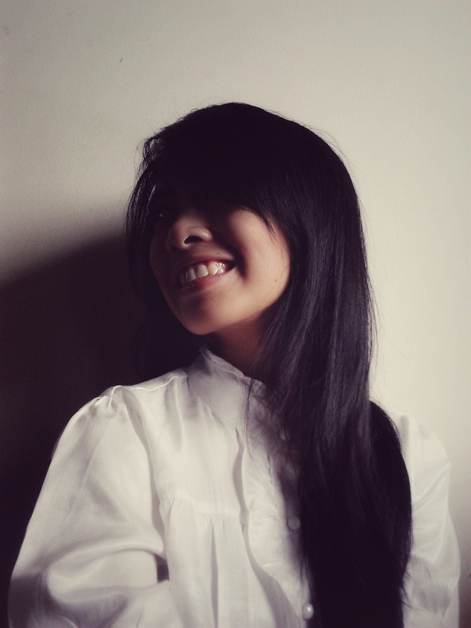 Angela Vera S – Medium