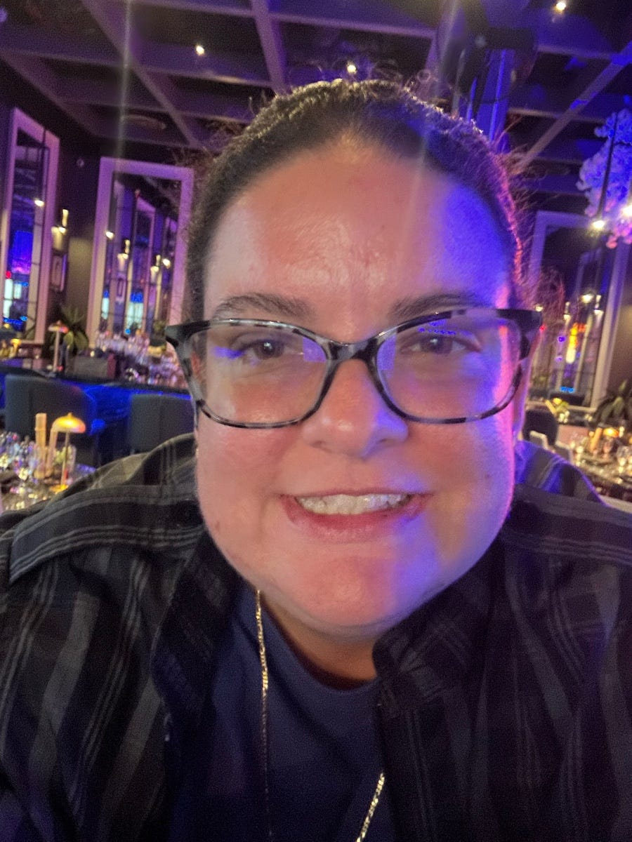 Amanda Anglero – Medium