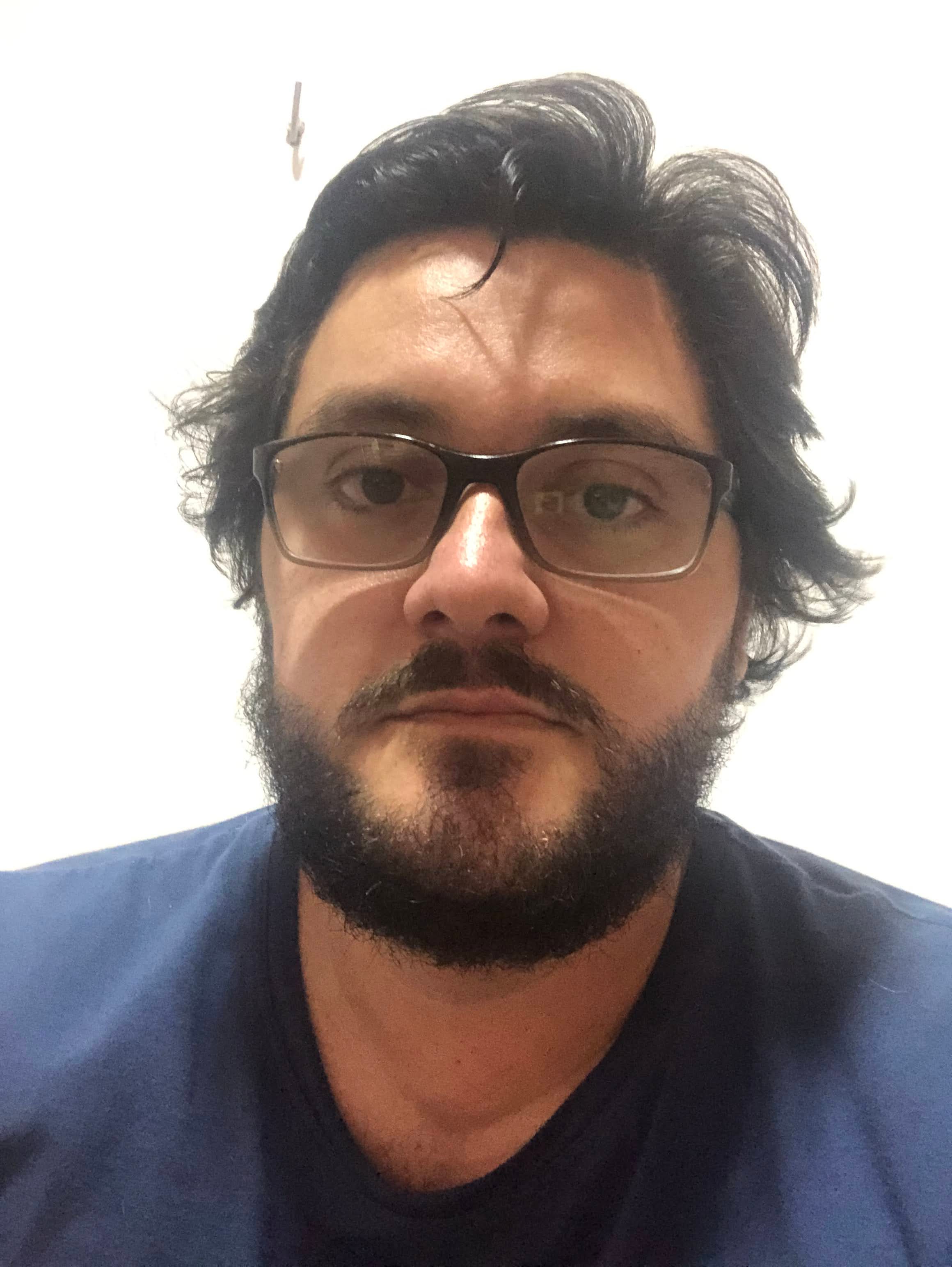 Cesar Modesto – Medium