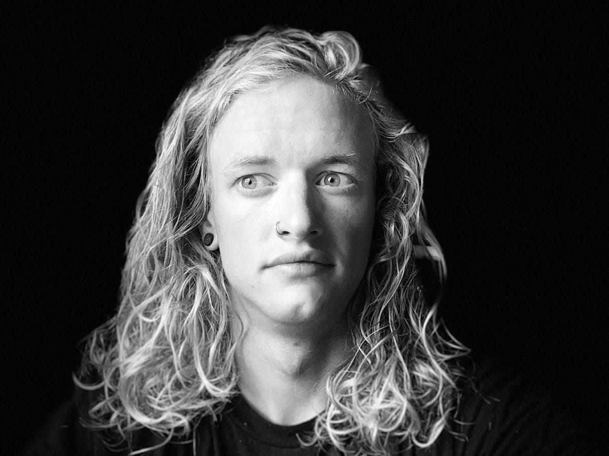 Gray Allen – Medium