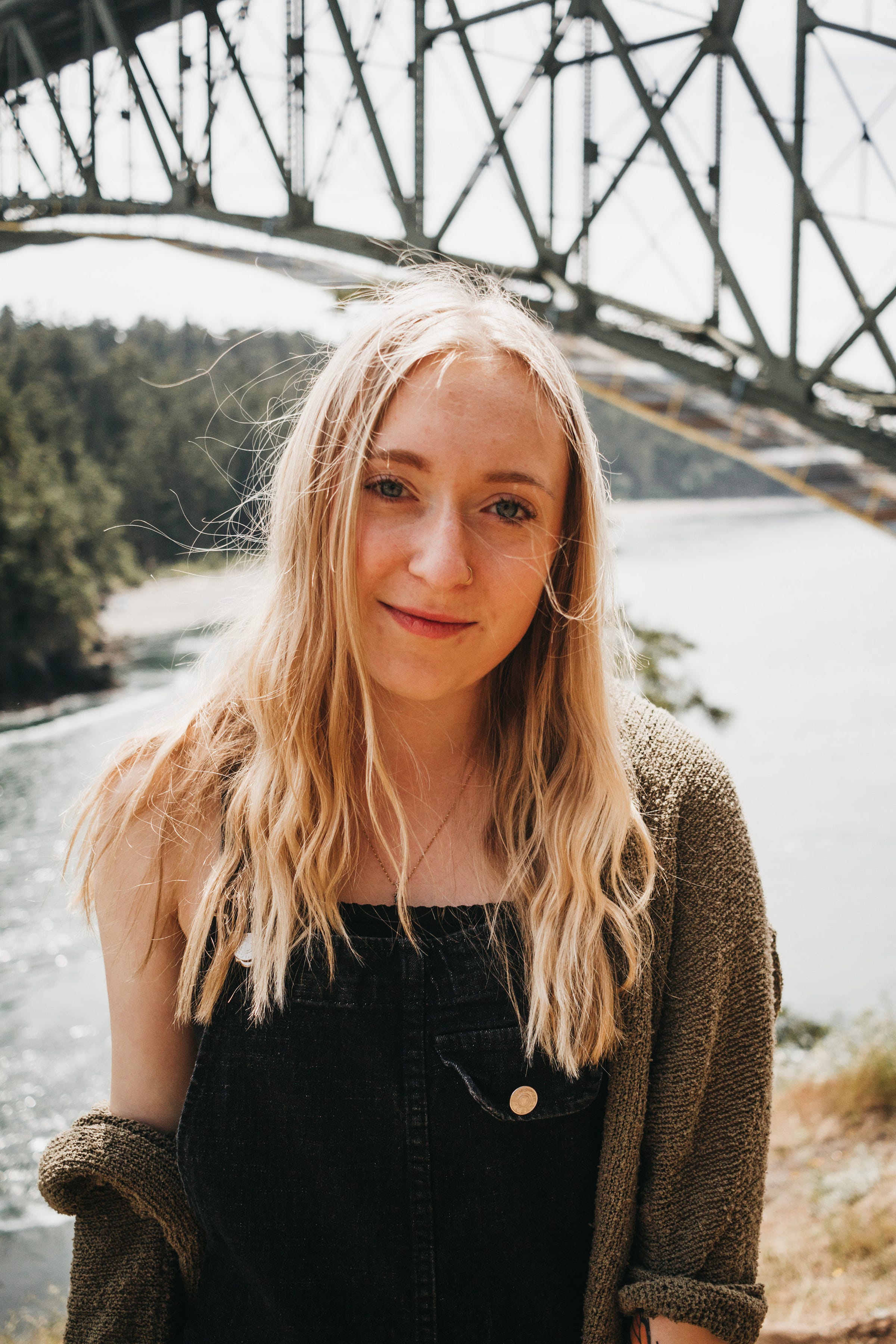 Madison Schoenberg – Medium