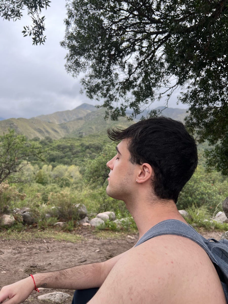 Mati Aparicio – Medium