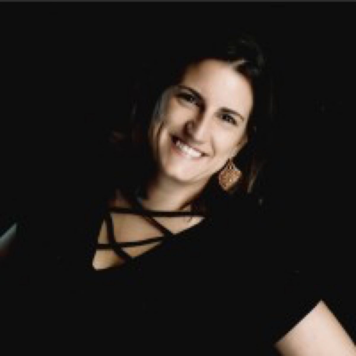 Renata Luz – Medium