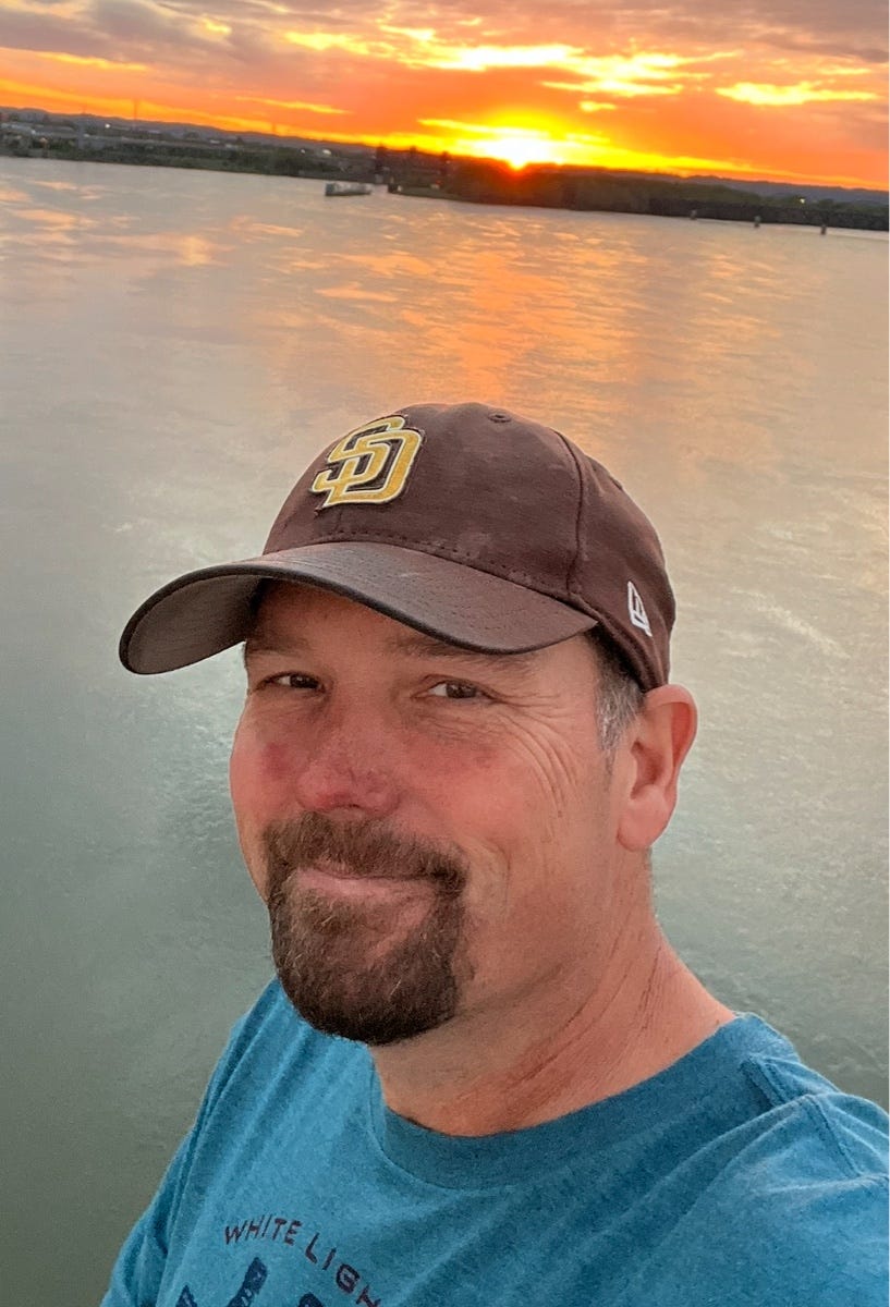Sean Ford – Medium