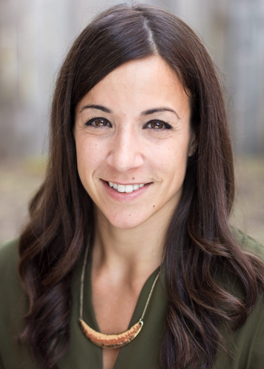 Jenna Dudevoir – Medium