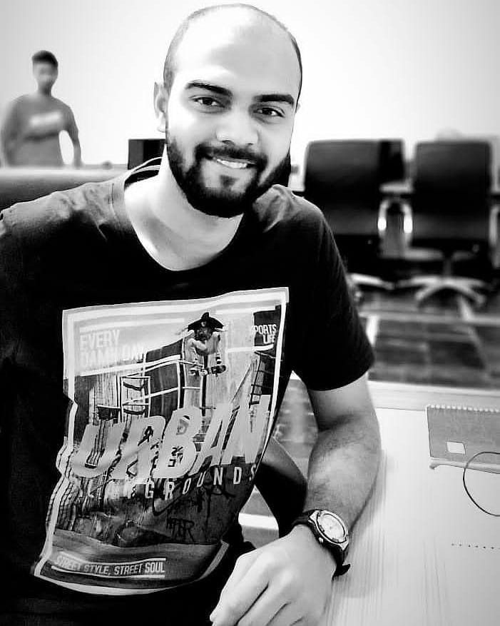 Clive Mac – Medium