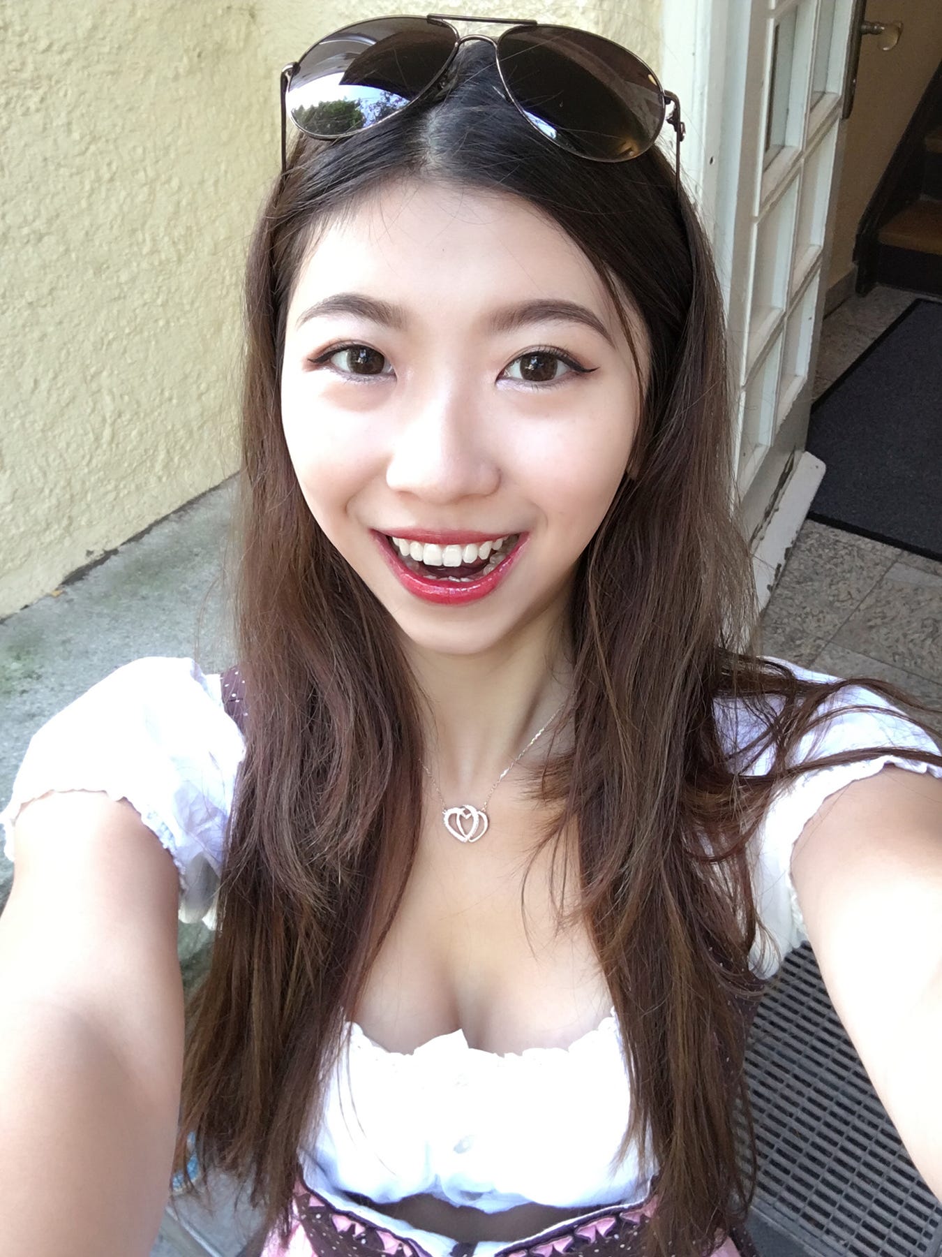 Sarah Lee – Medium