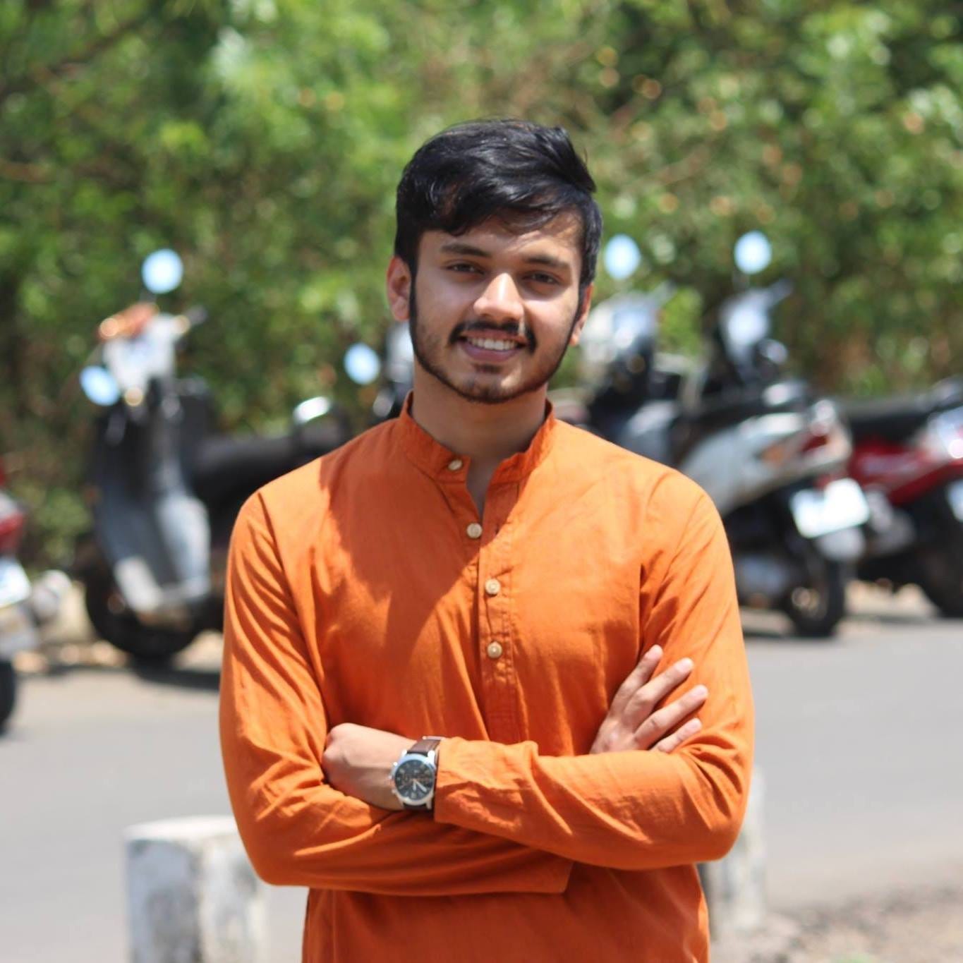 Manik Mudholkar – Medium