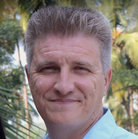 Alex Halsey – Medium