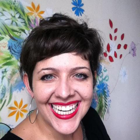 Luciana Barbosa – Medium
