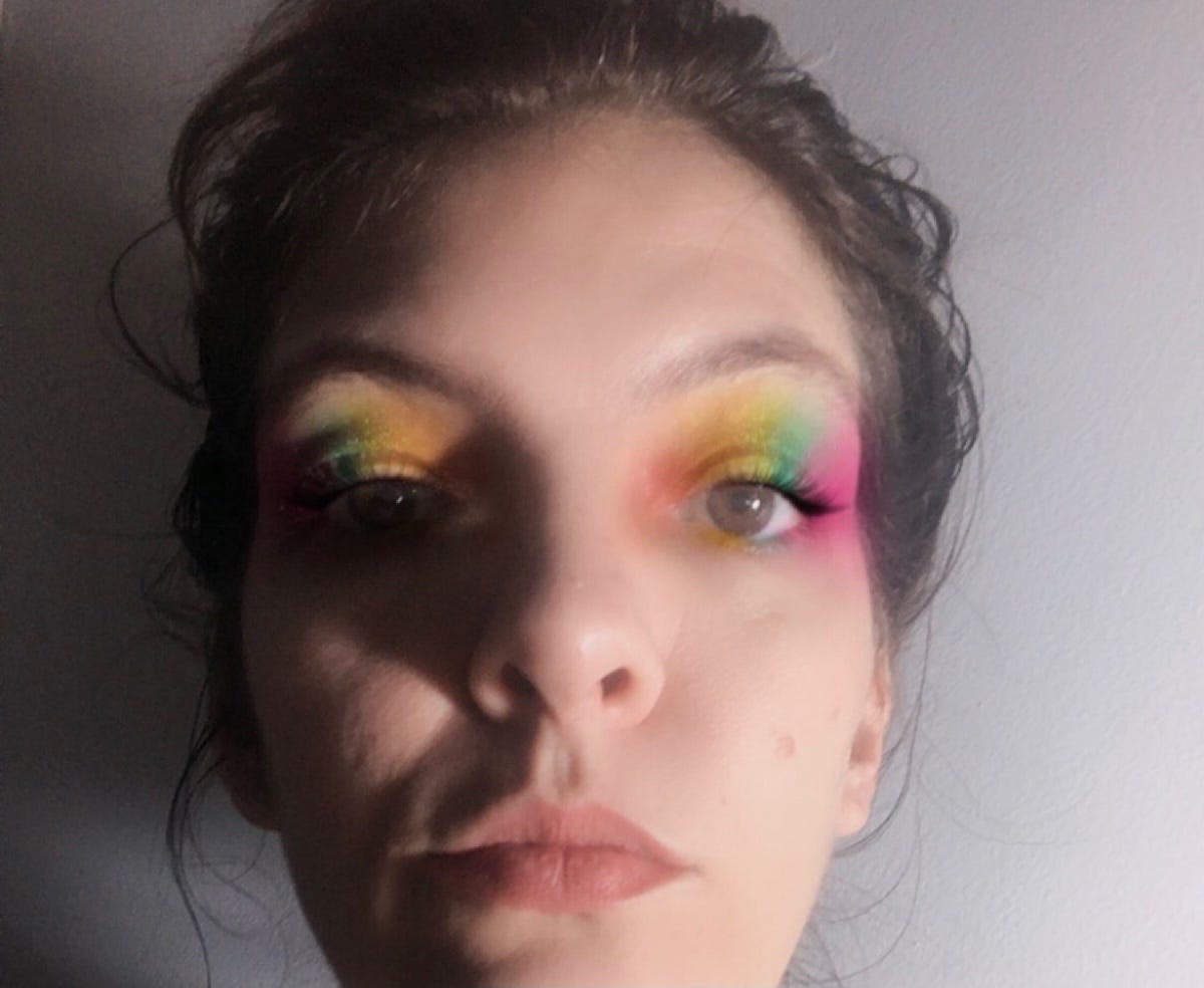 About – Ana Abbott – Medium