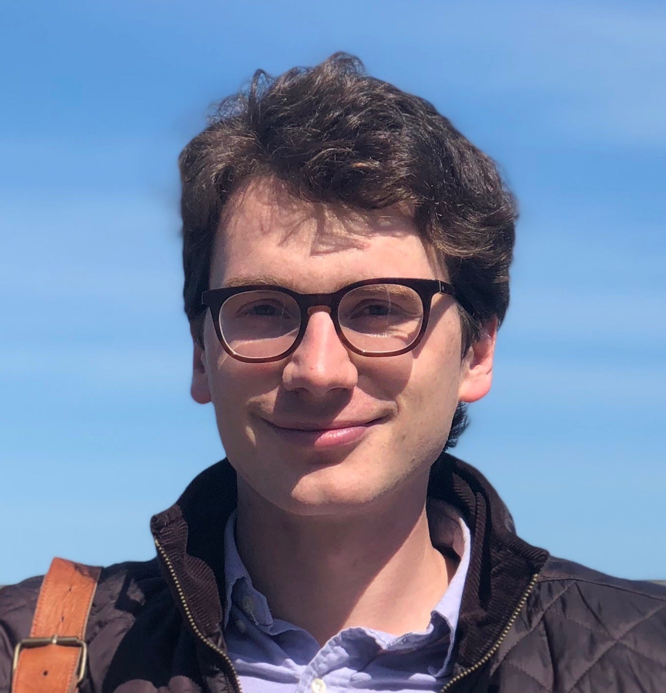 Tom Lemberg – Medium