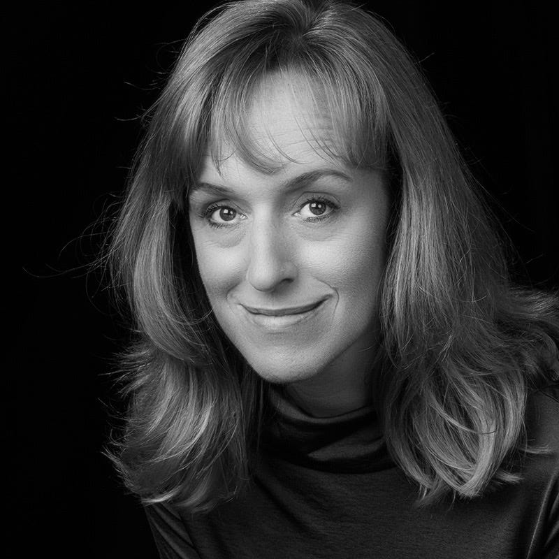 Susan Hammel, CFA – Medium
