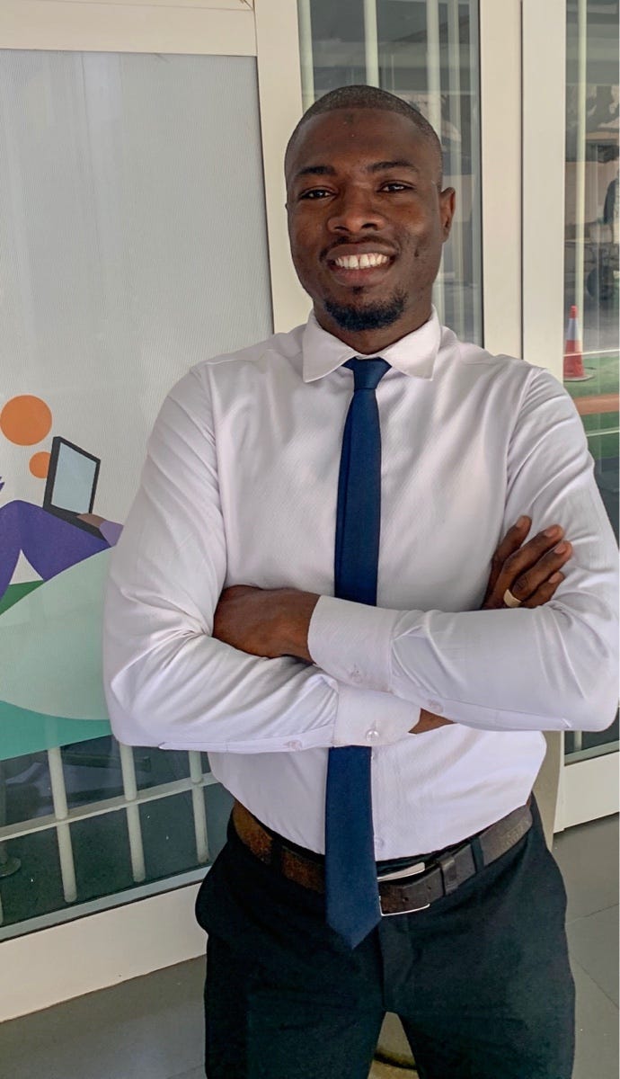 Son Excellence Wade – Medium