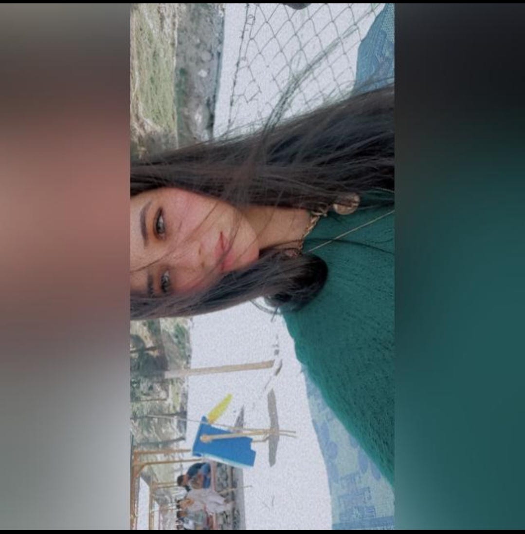 Samavia Ibrar – Medium