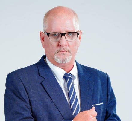 Llewellyn Langston – Medium