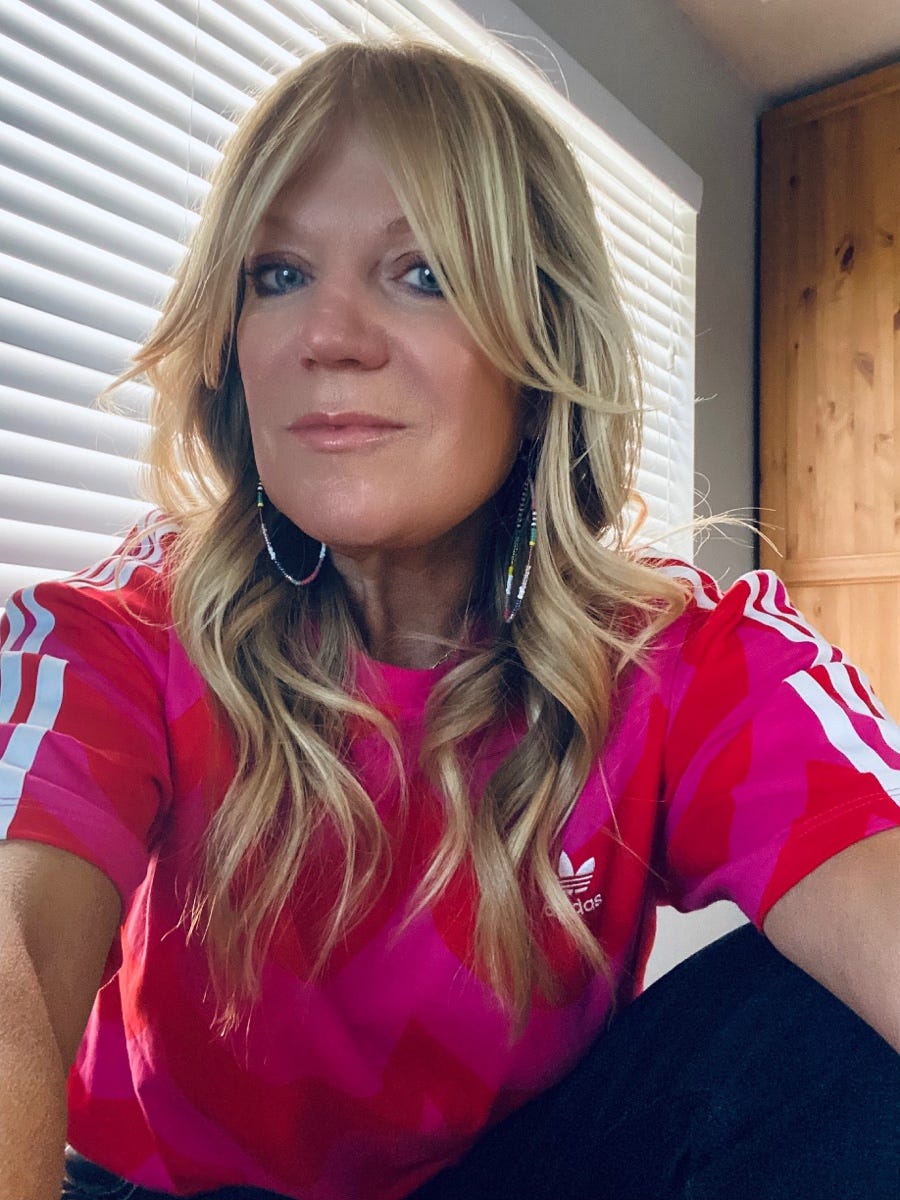 Kate Mae – Medium
