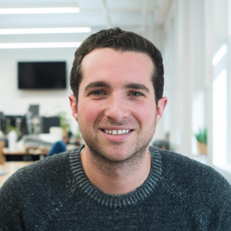 David Aronica – Medium