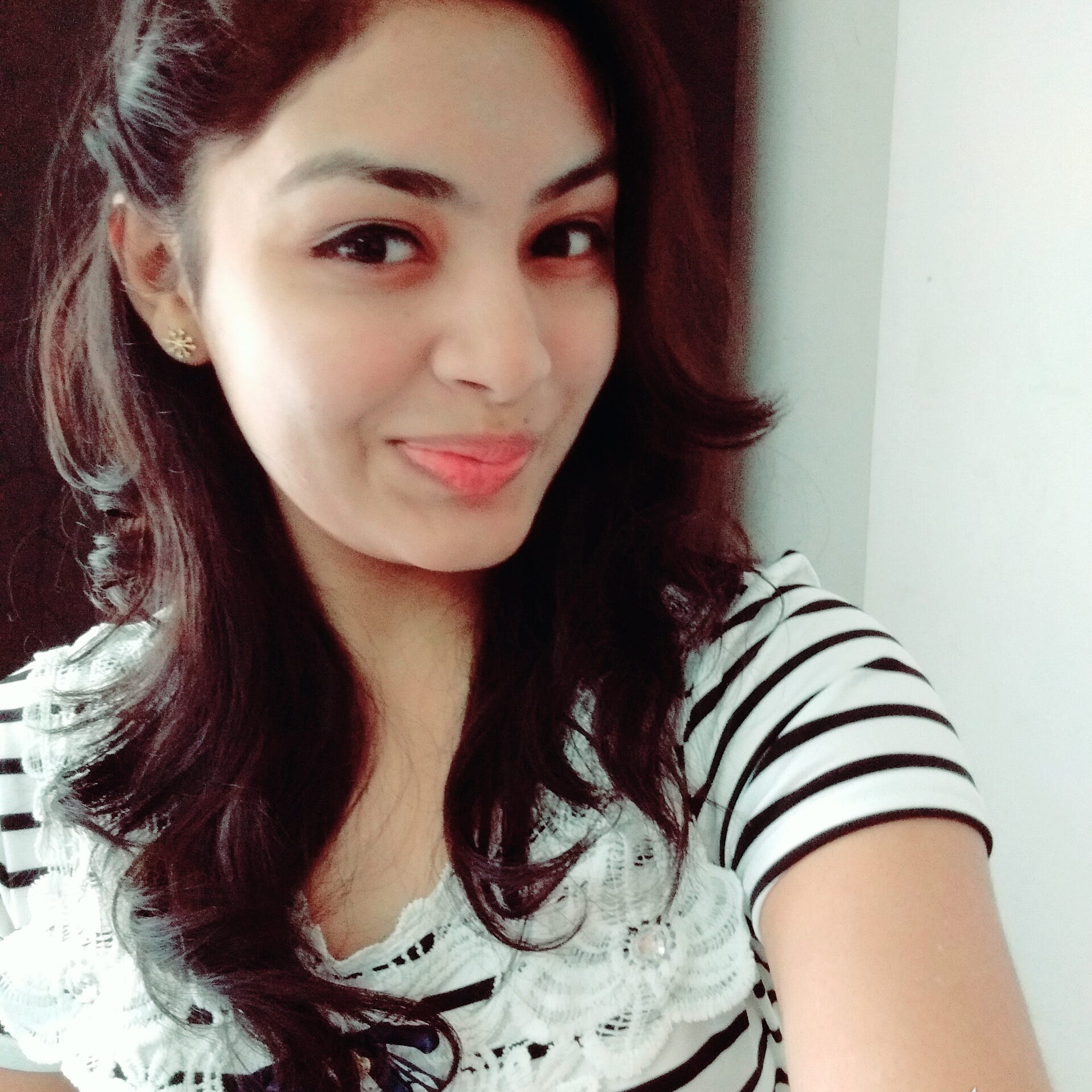 Rashi shirke – Medium