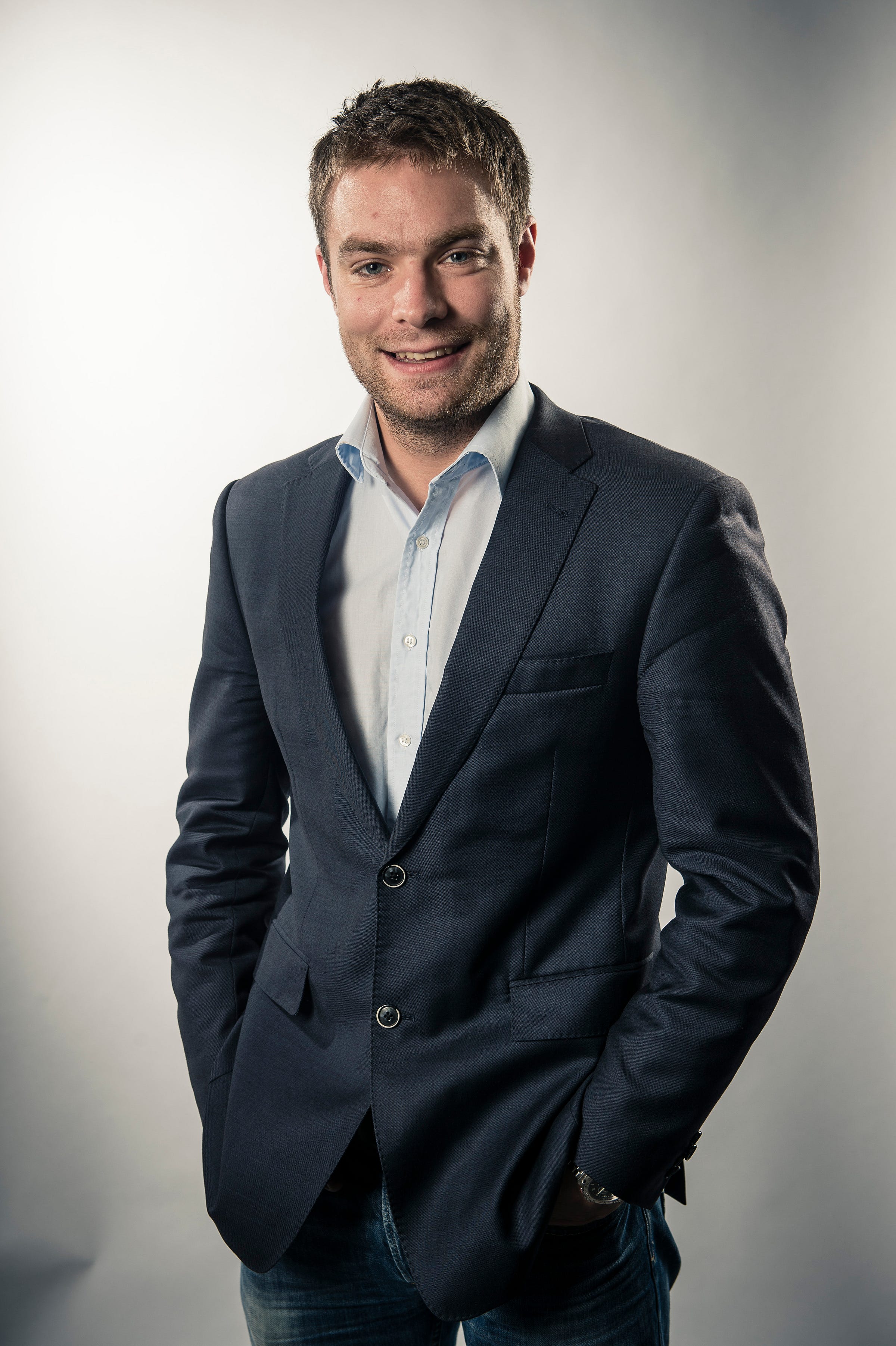 Mike Bowell – Medium