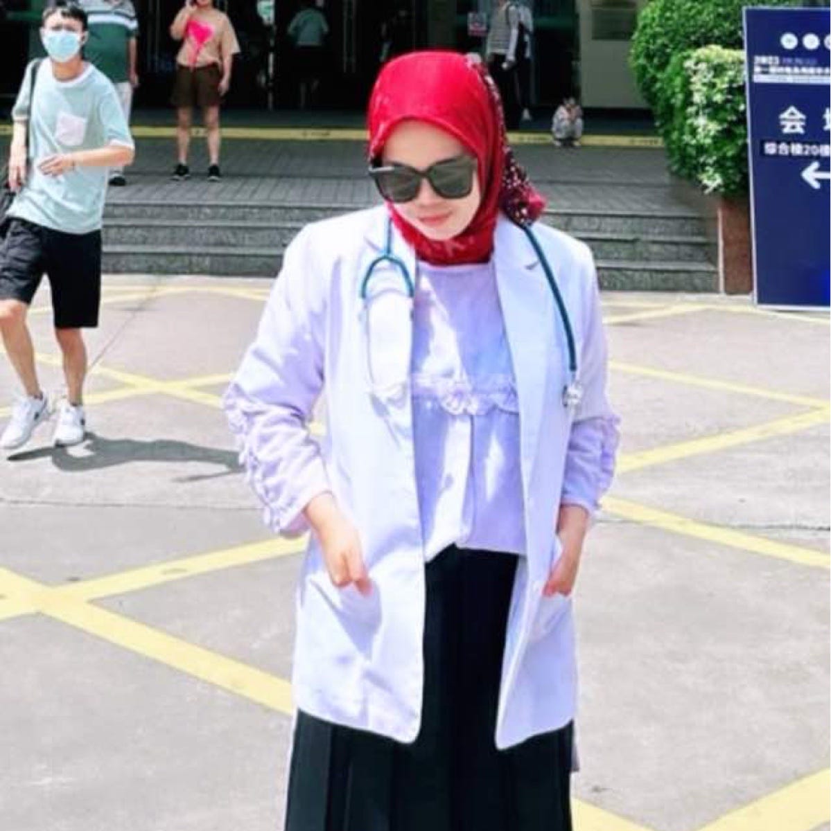 anita Kurnia ilahi – Medium