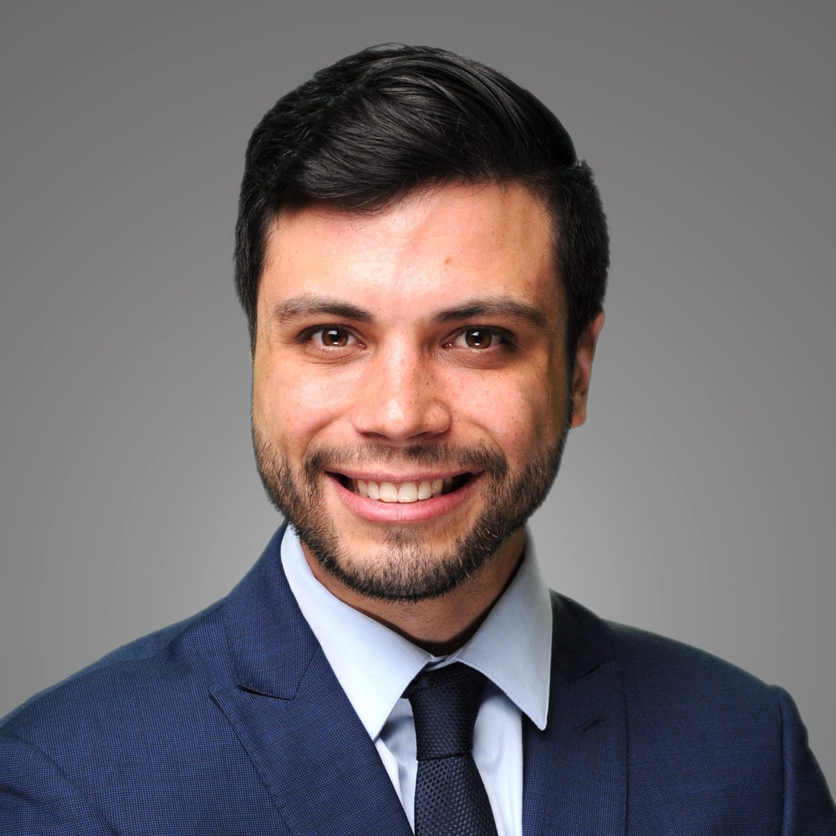 Sebastian Hooker – Medium