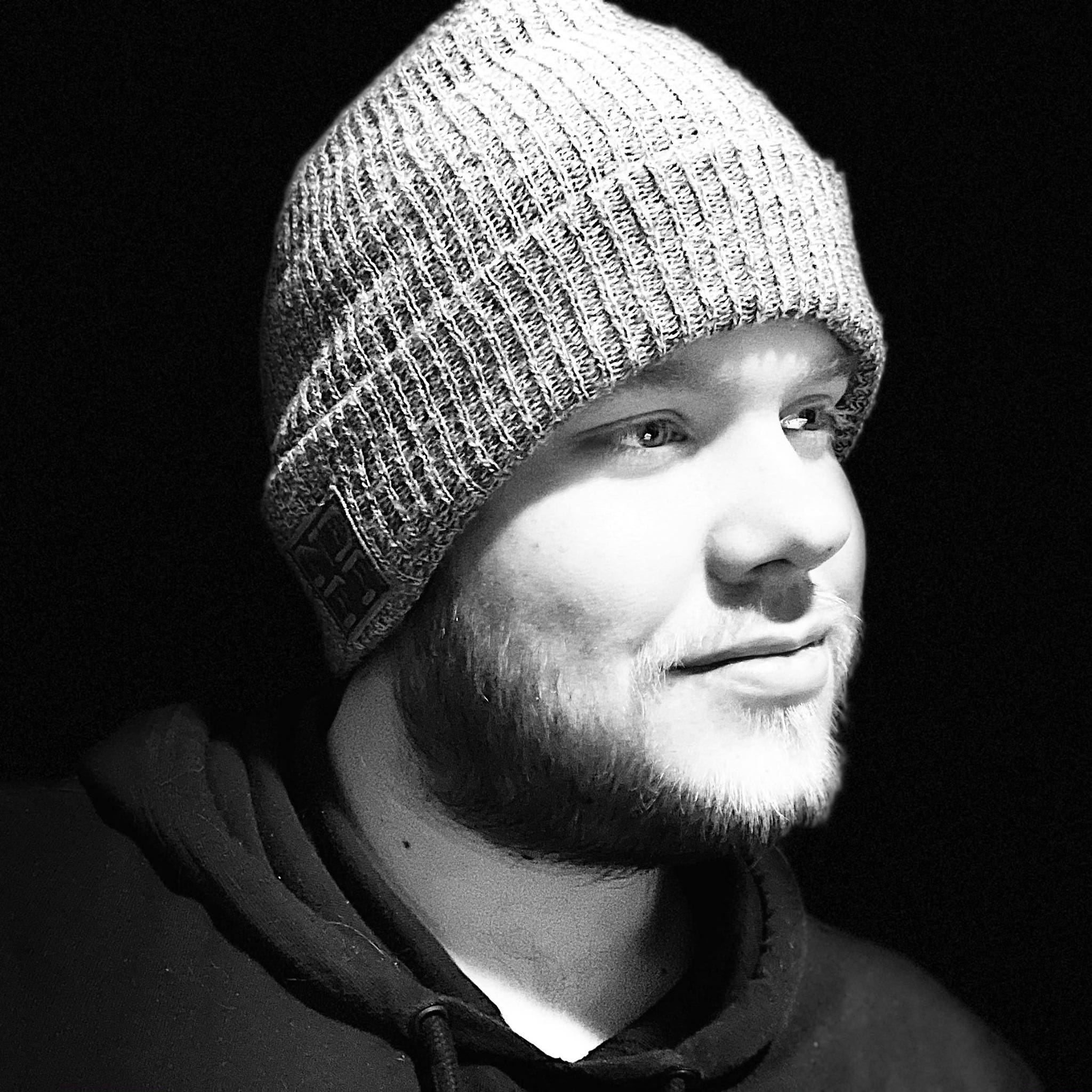 Samuel Hawk – Medium