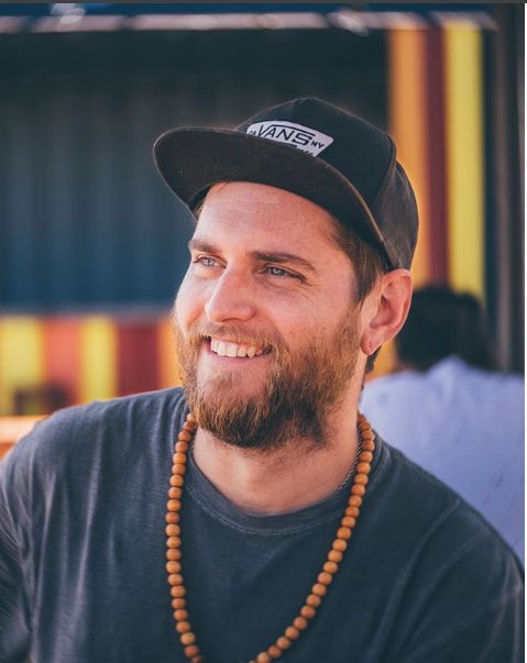 Sean Gee – Medium