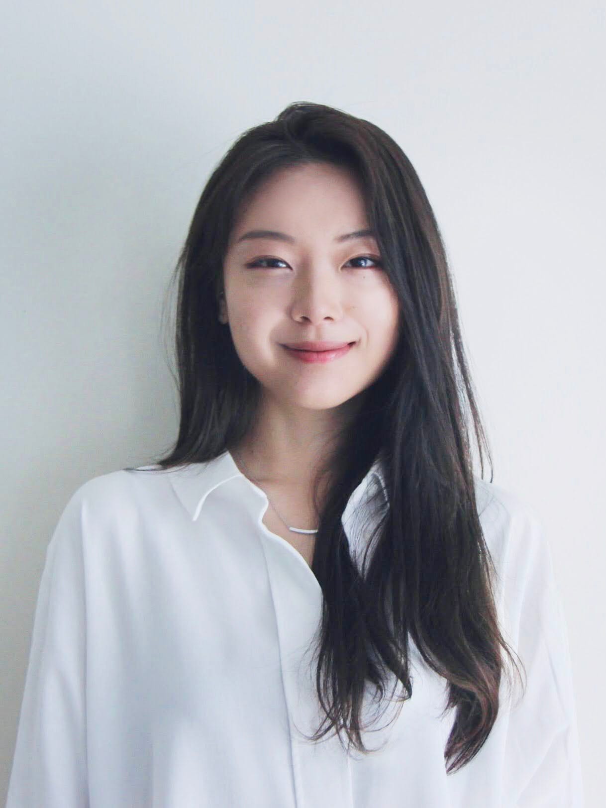Gia Kim – Medium