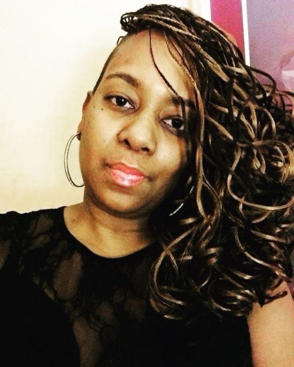 Janelle Washington – Medium