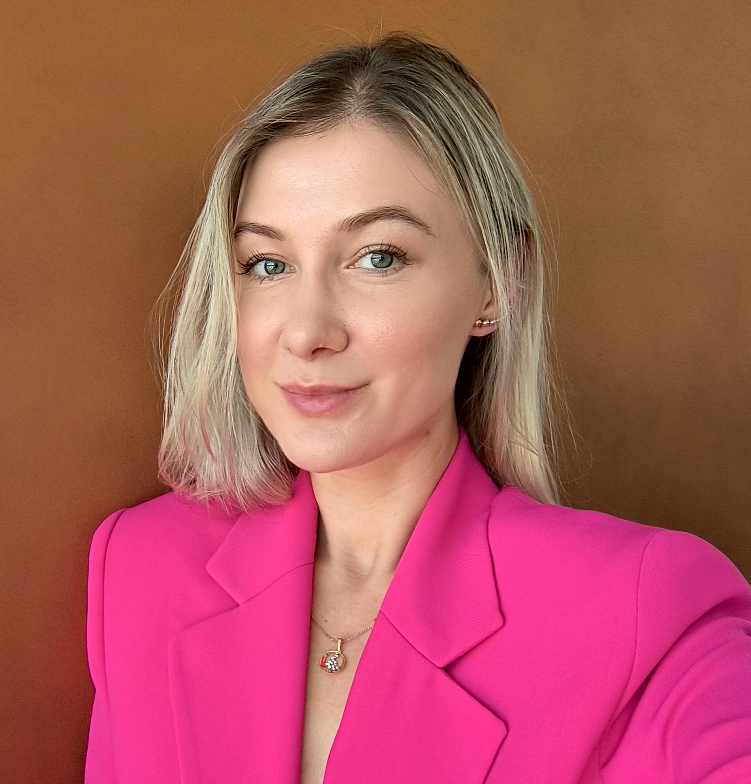 Anastasia Orlova – Medium