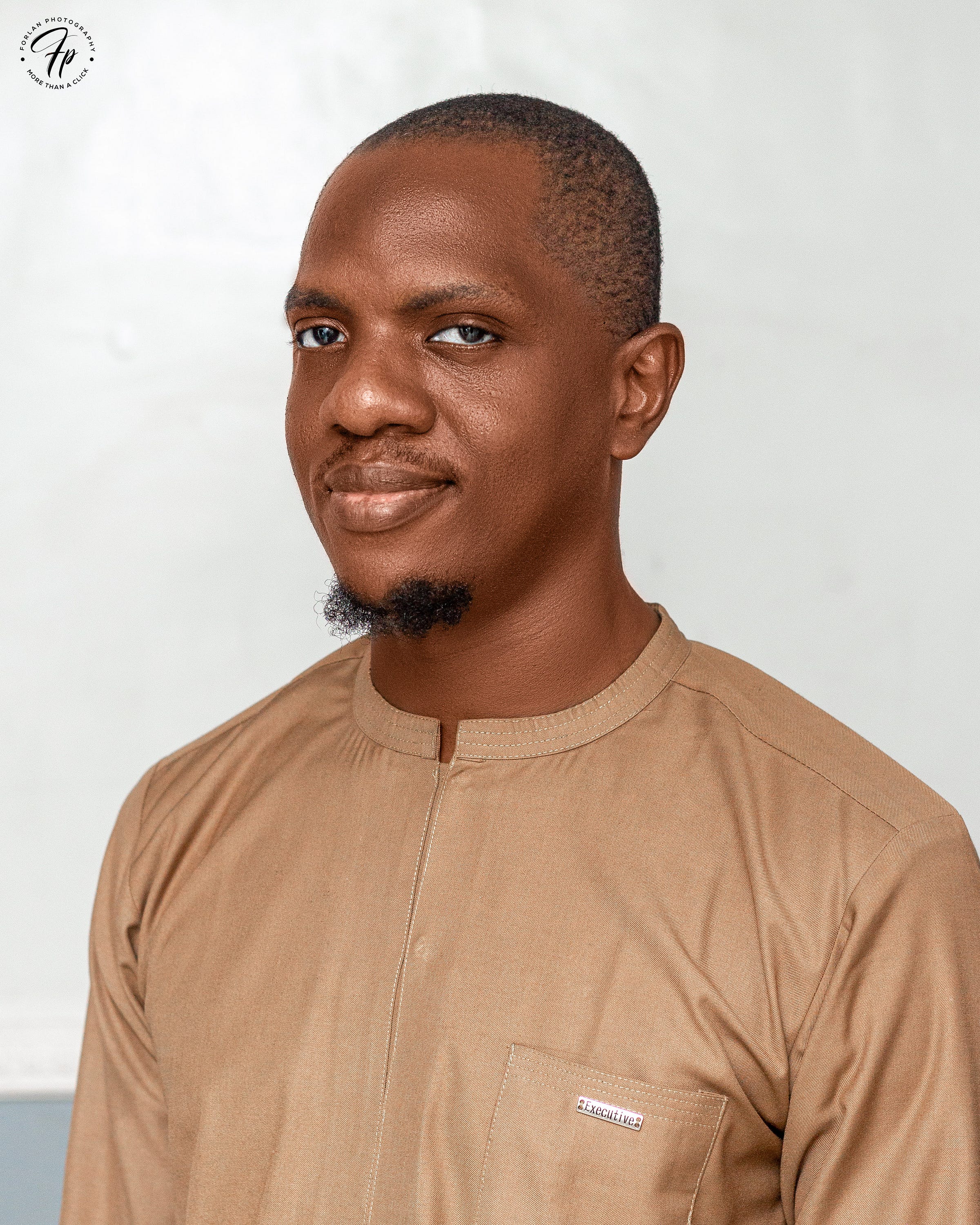 Tunde Ayangbenro – Medium