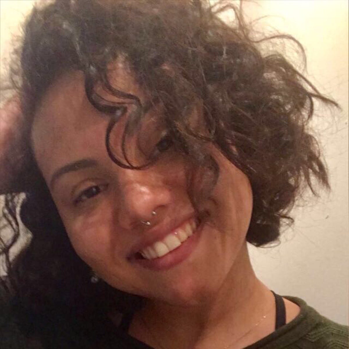 Aline Bernal – Medium