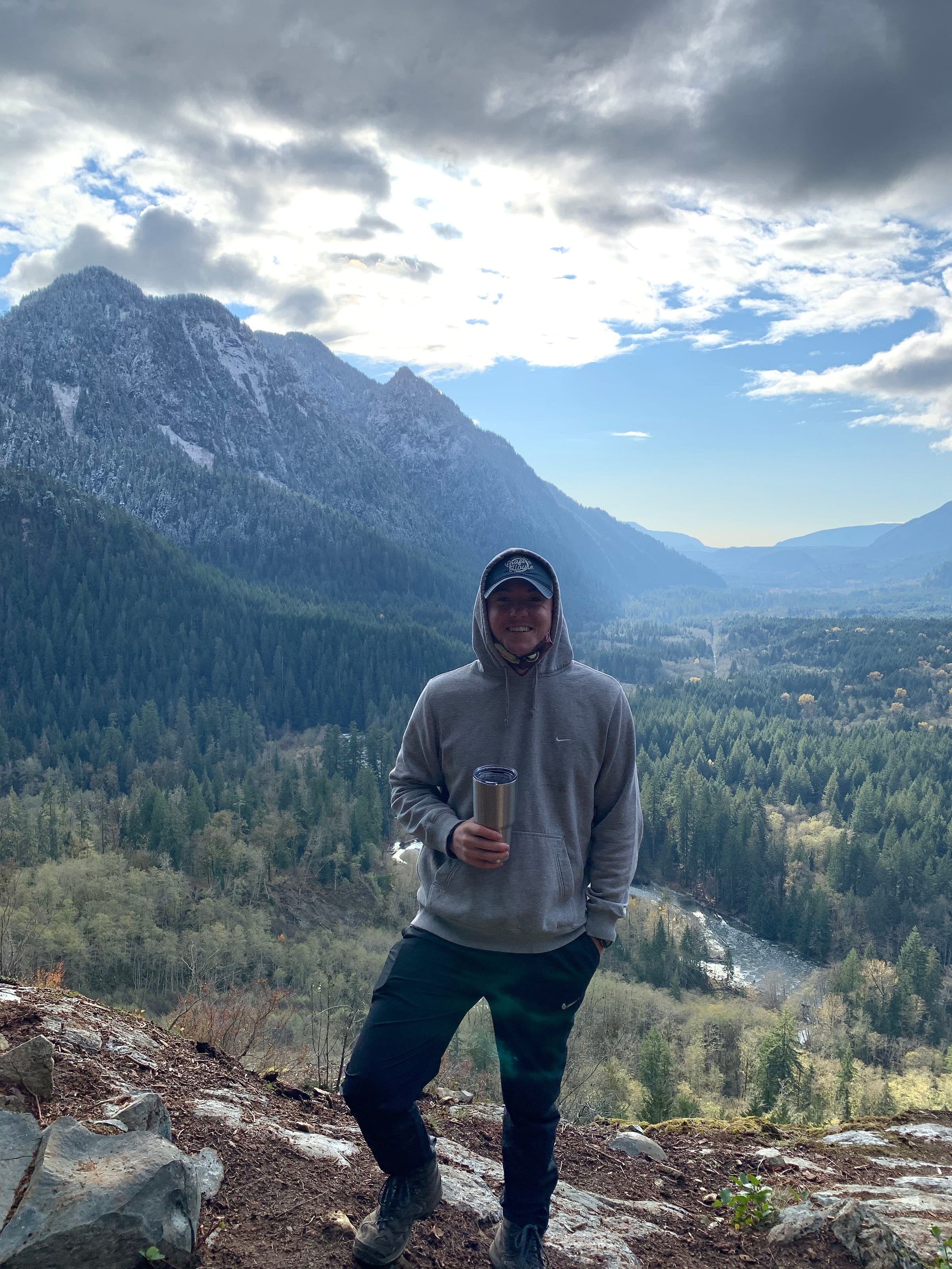 Daniel Hennessy – Medium