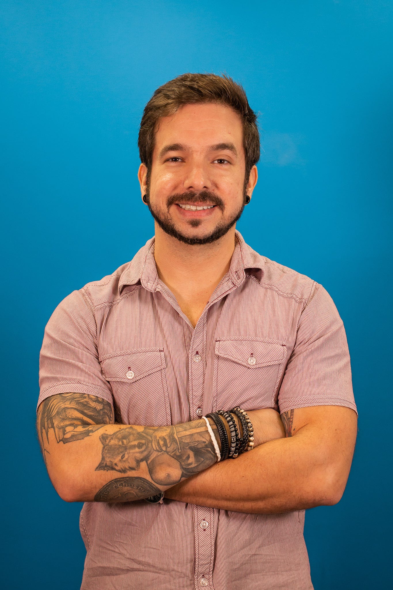 Reinaldo Camargo – Medium
