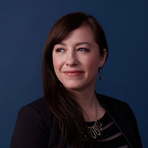 Stevana Case – Medium