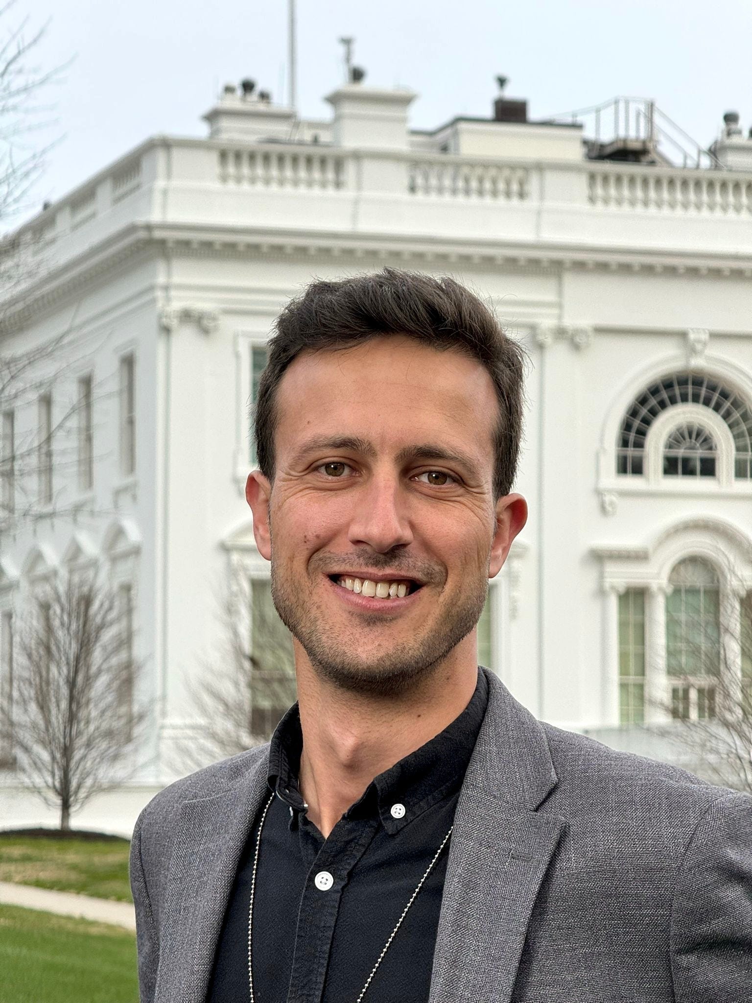 Azouz Allilou – Medium