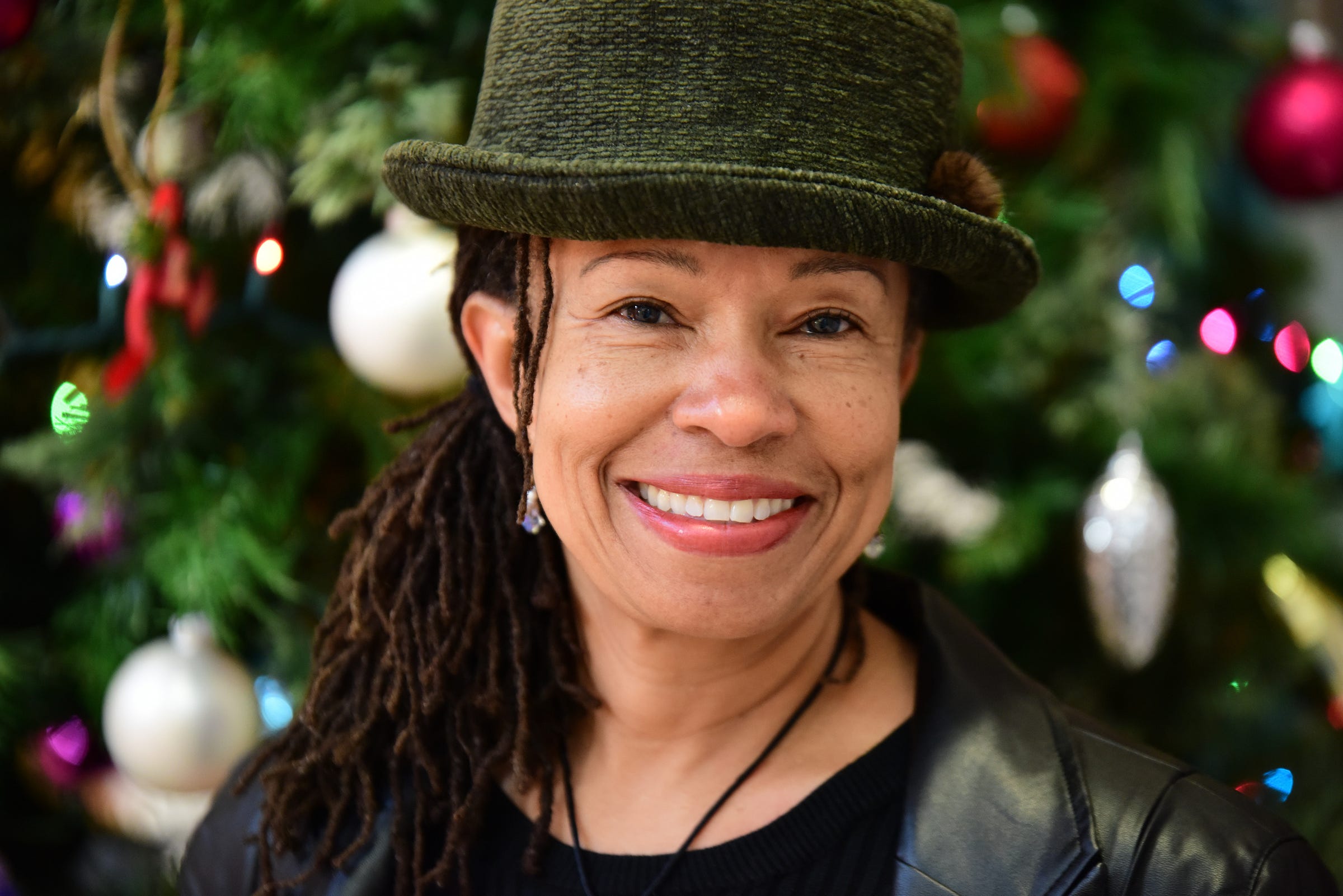 About – Dixie Ann Black – Medium