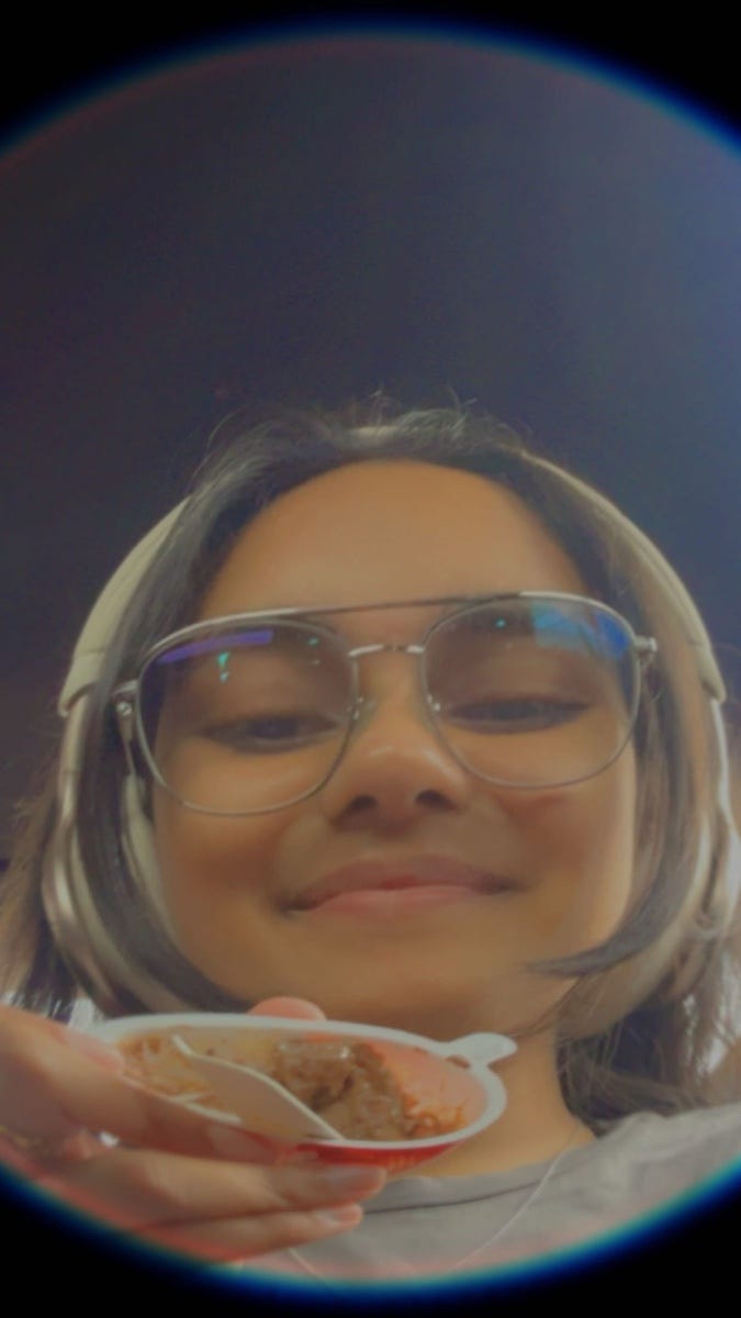 Khush Sudera – Medium