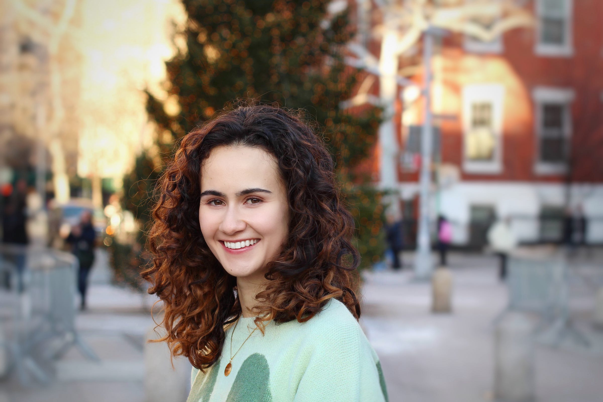 Kelly Alvarez – Medium