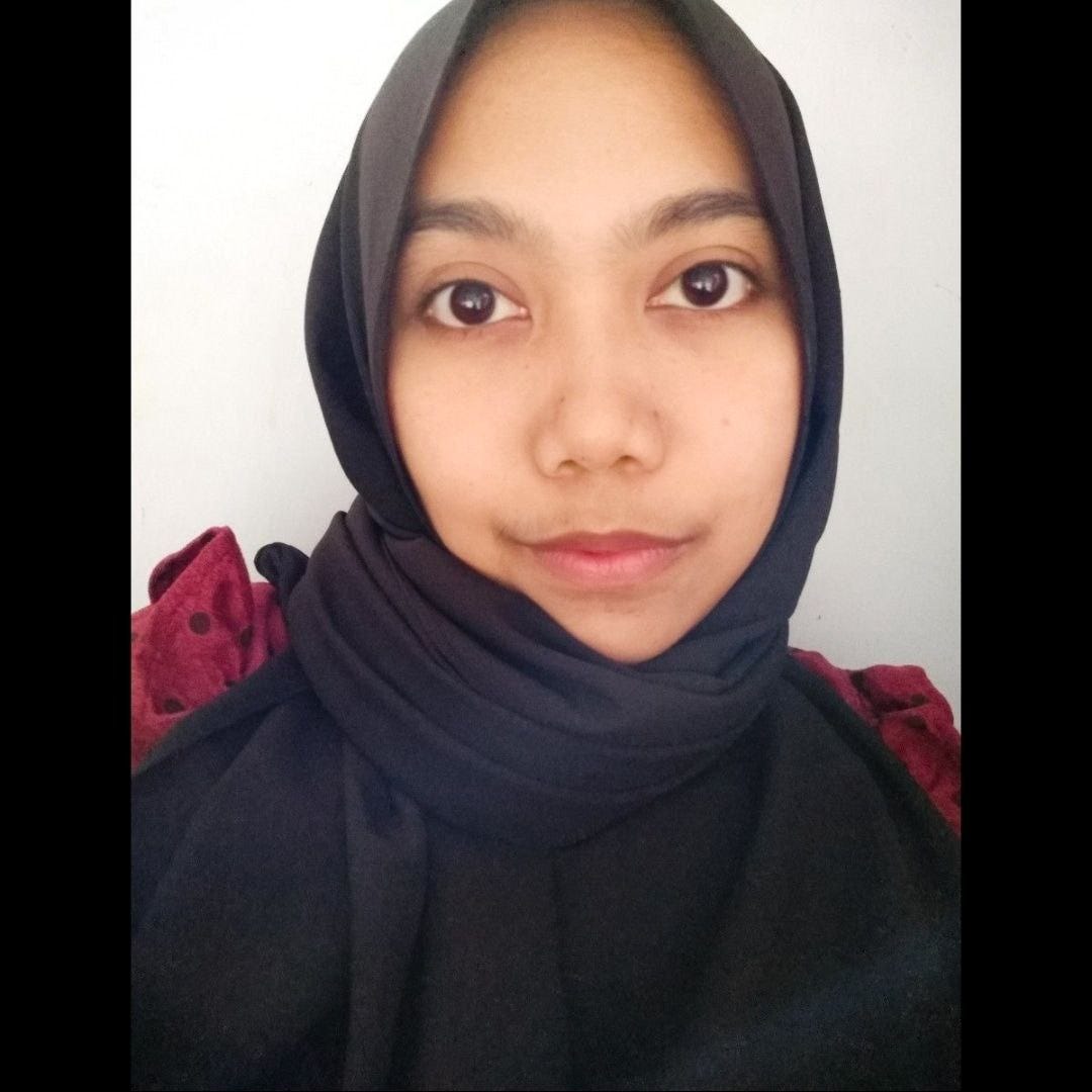 Nailin Naja – Medium