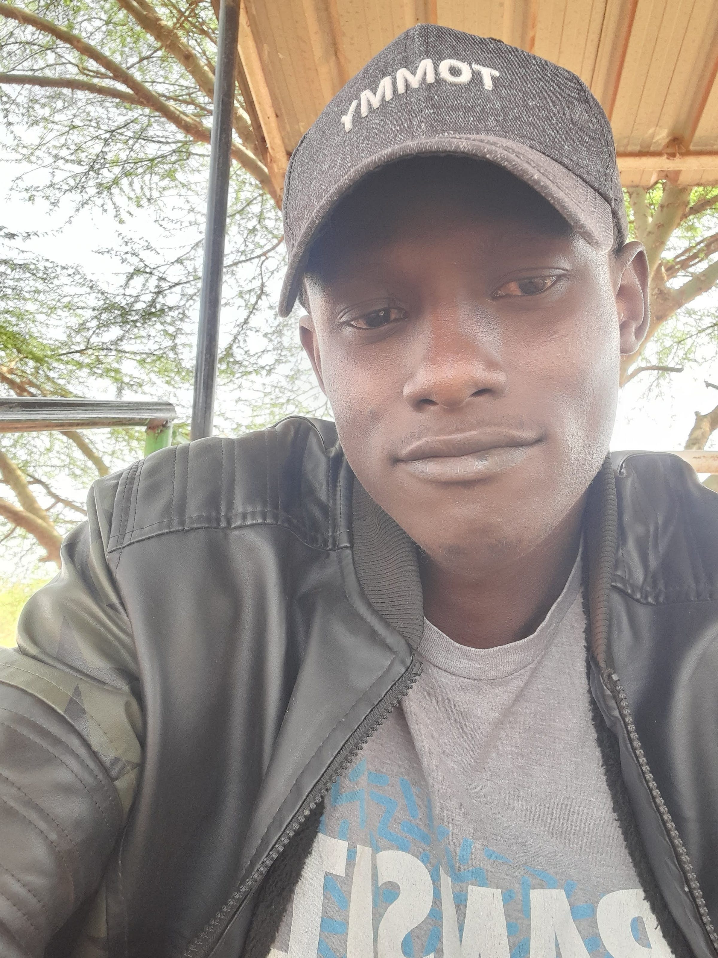 Oyamo Brian – Medium