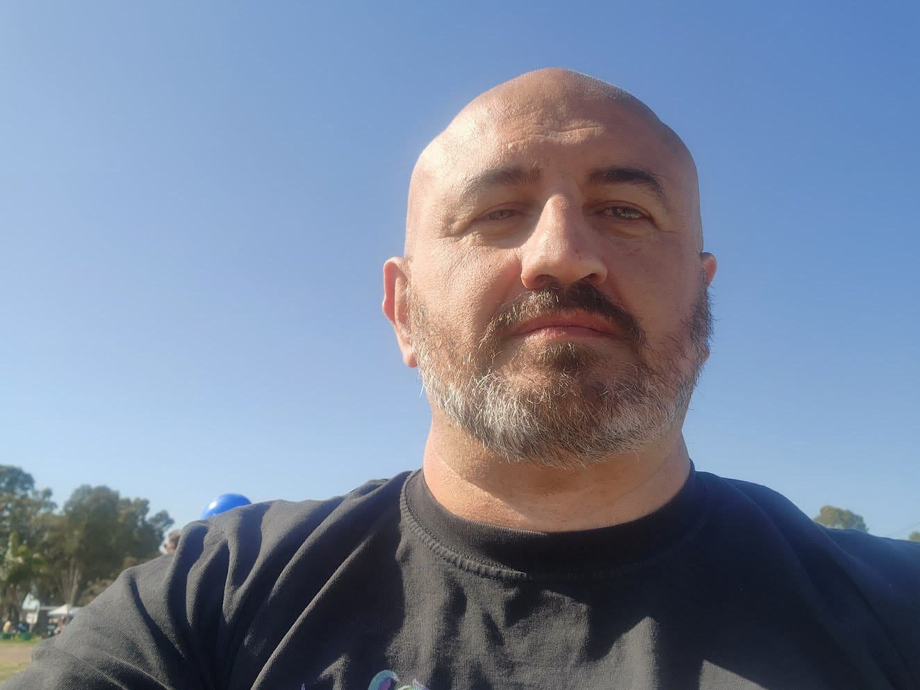Juan Rella – Medium