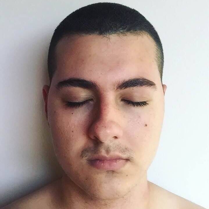 Rafael Bahia – Medium