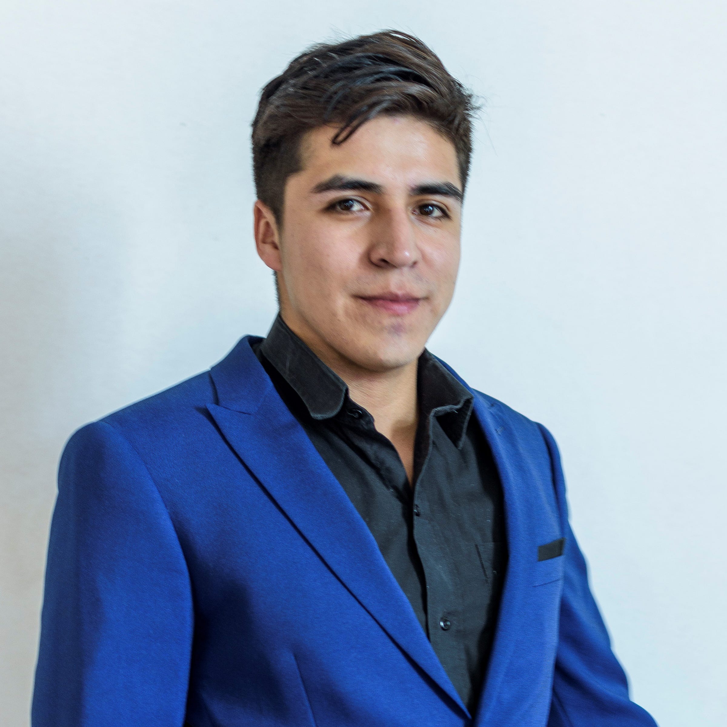 Alexander R. Ulloa – Medium