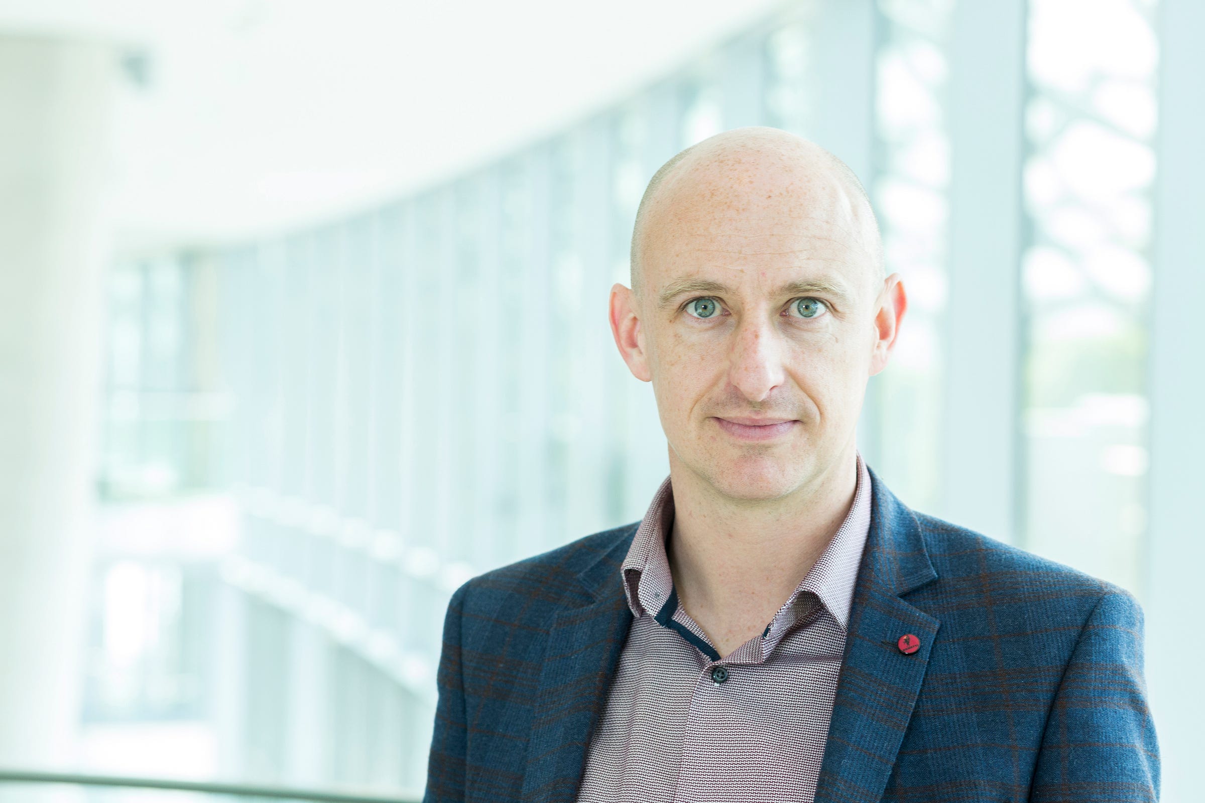 Nick Lawlor – Medium